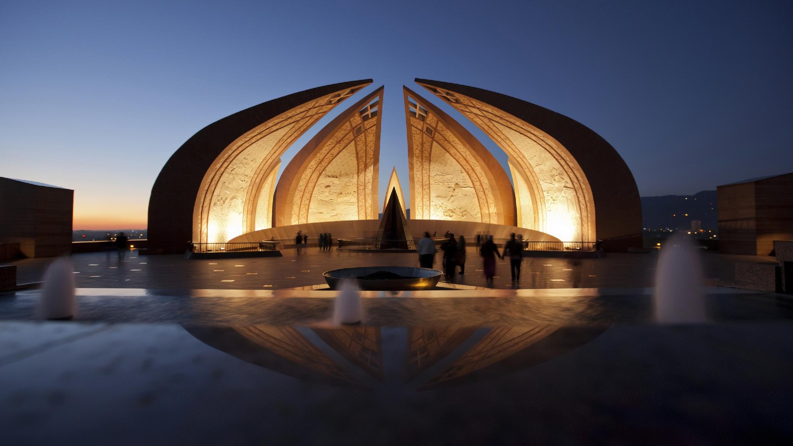Pakistan Monument - VisitSilkRoad