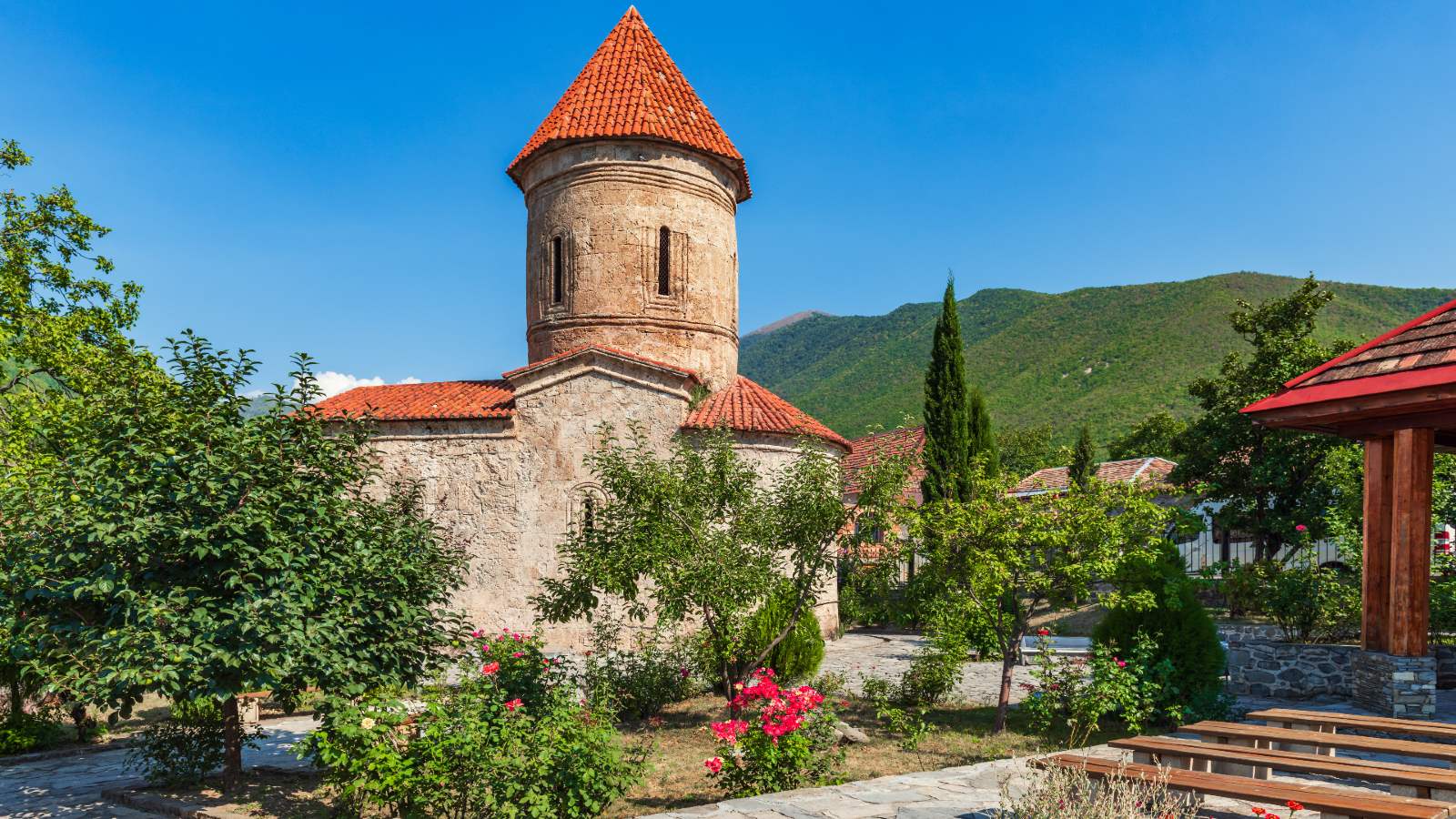 Kish Albanian Temple - VisitSilkRoad