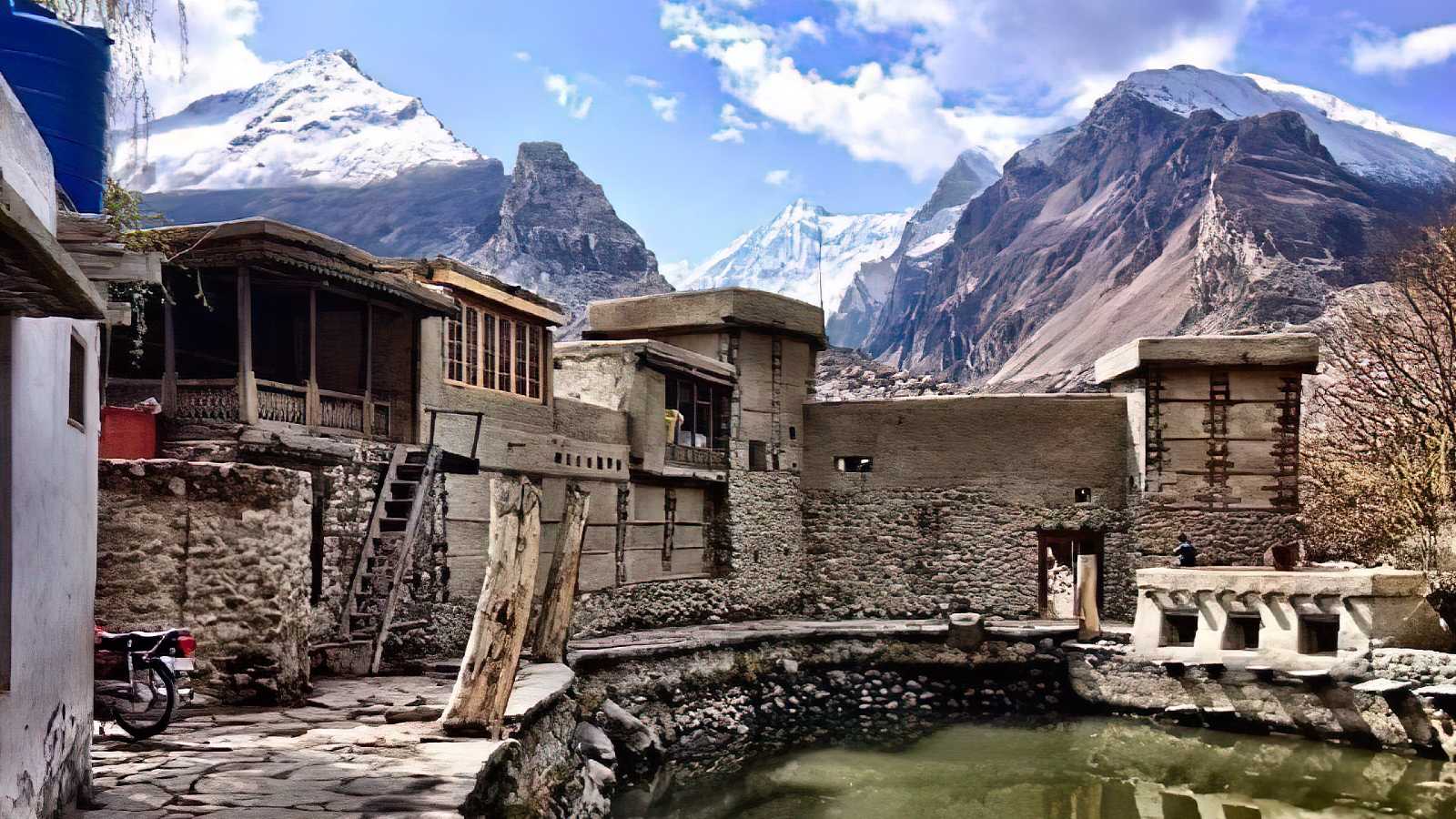 Ganish Khun Historical Village - VisitSilkRoad