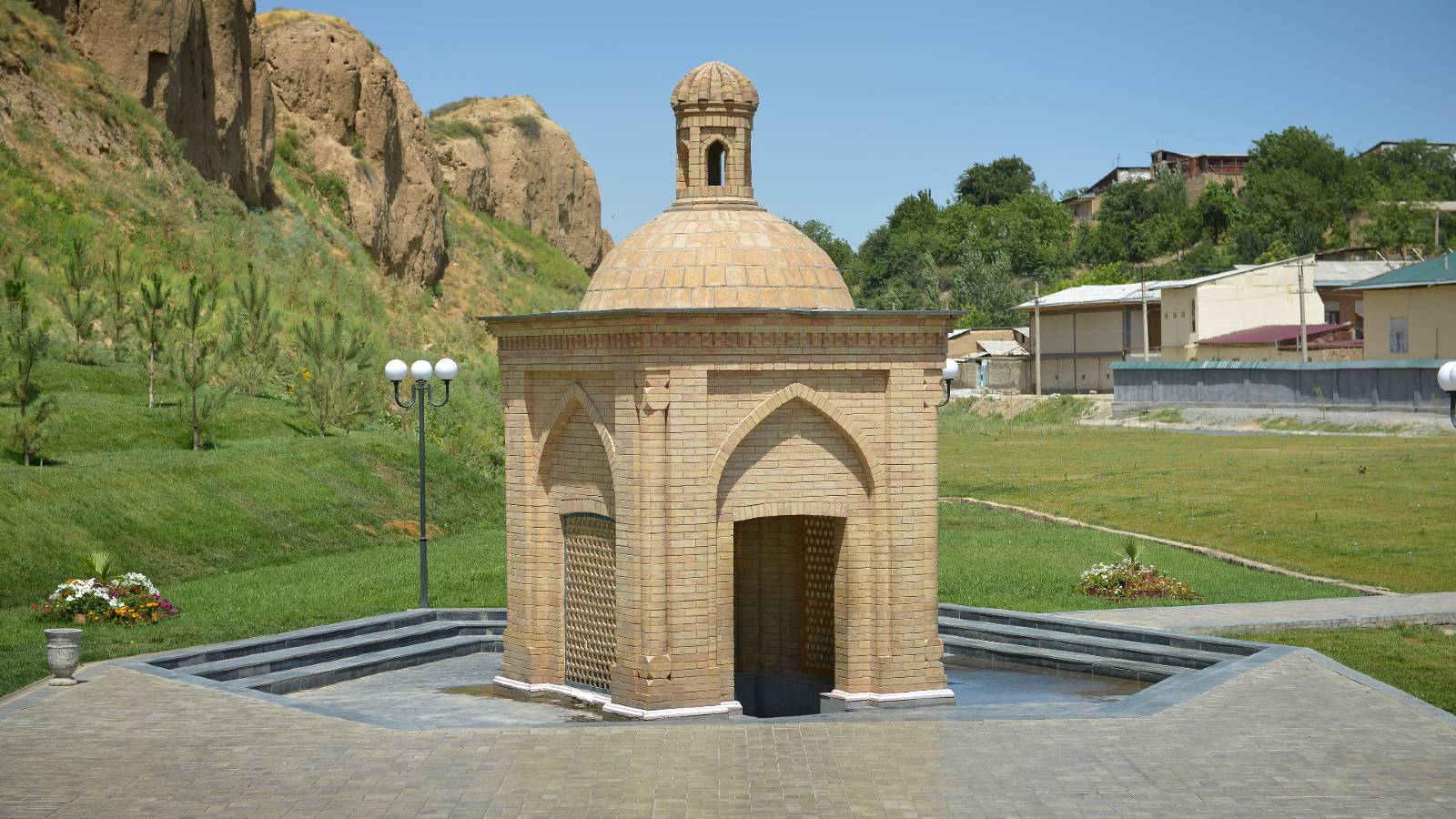 Tomb of Daniyar - VisitSilkRoad