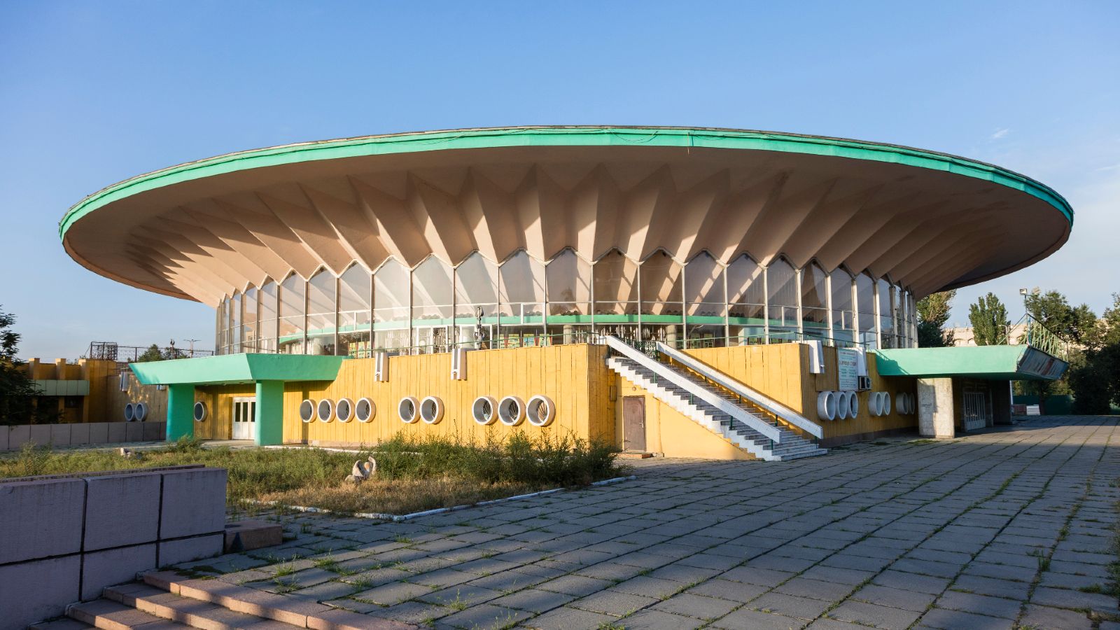 Kyrgyz State Circus - VisitSilkRoad