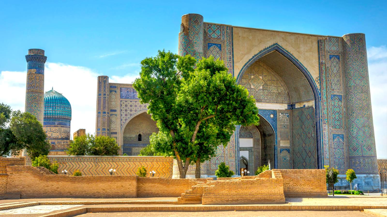 Samarkand Bibi Khanym Mausoleum - VisitSilkRoad