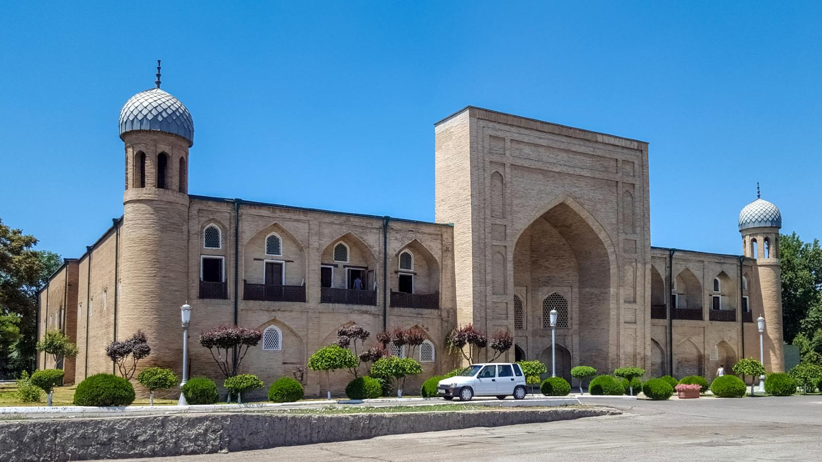 Tashkent Madrasah Abdulkasim Sheikh - VisitSilkRoad