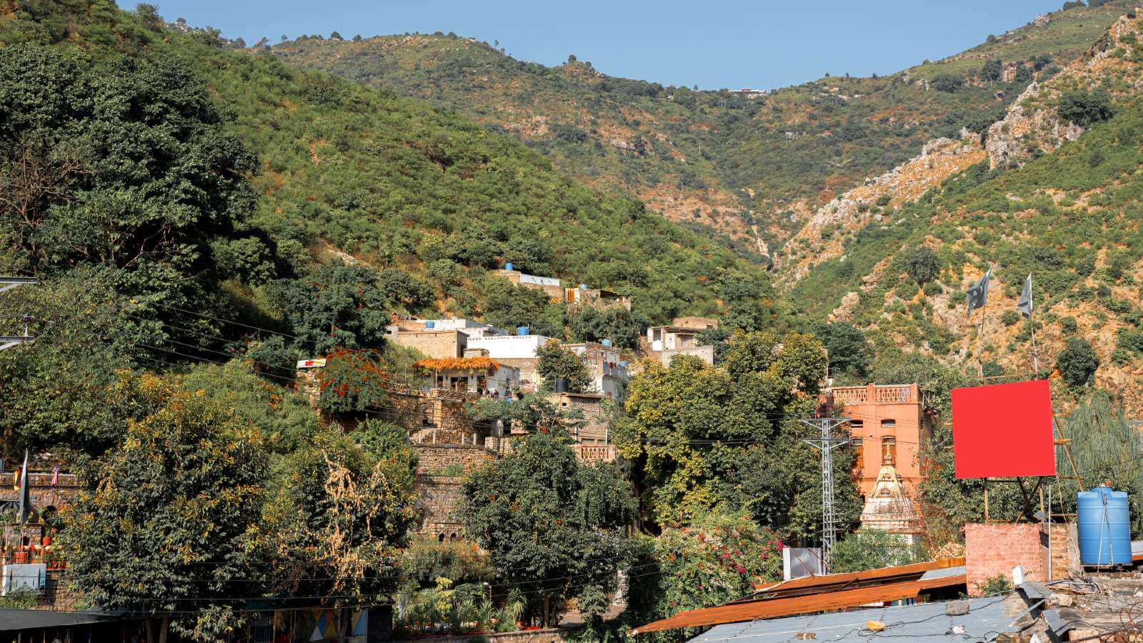 Trekking in Saidpur Village - VisitSilkRoad