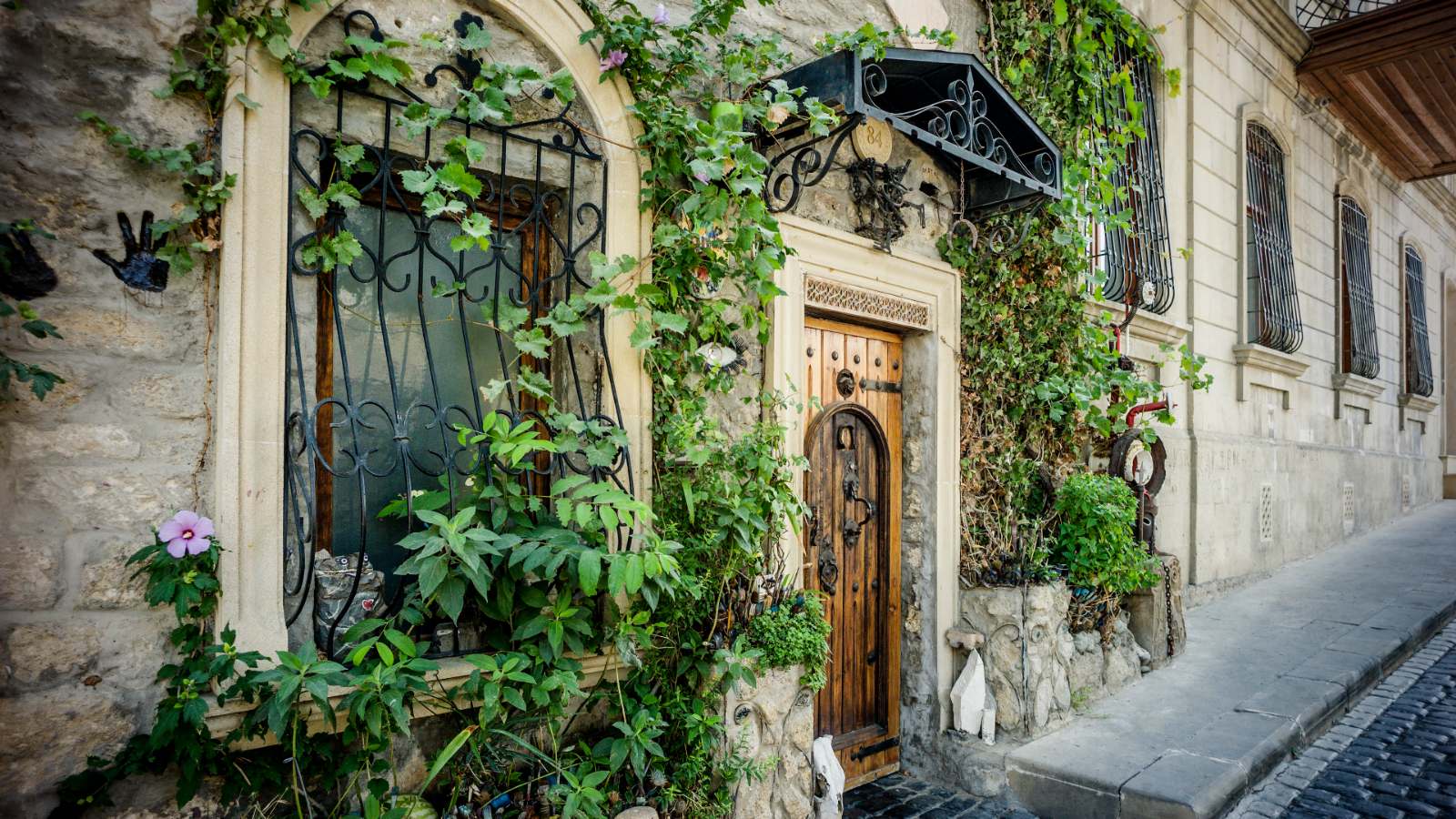 Ali Shamsi Studio - VisitSilkRoad