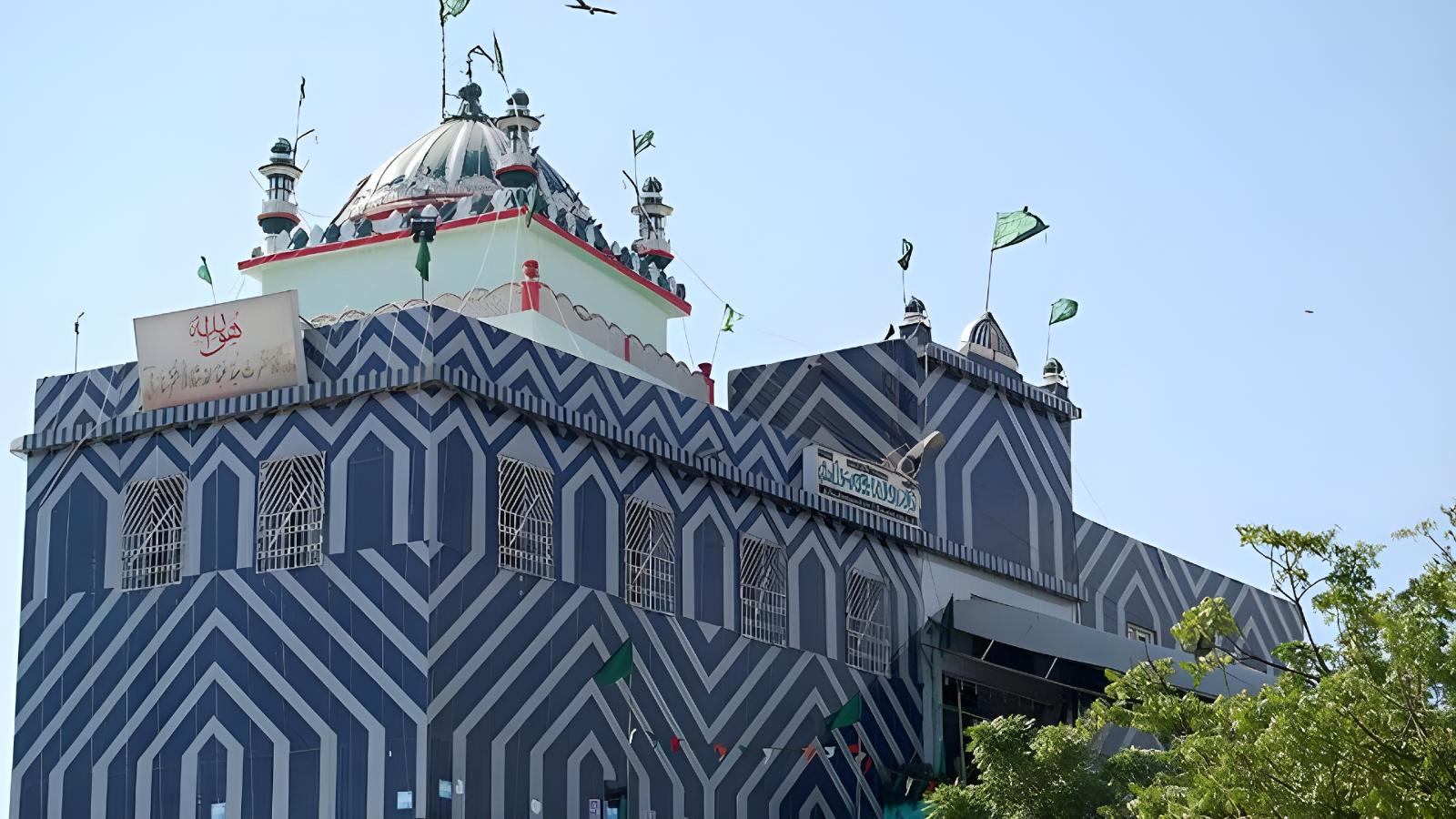 Sufi Shrine of Abdullah Shah Gazi - VisitSilkRoad