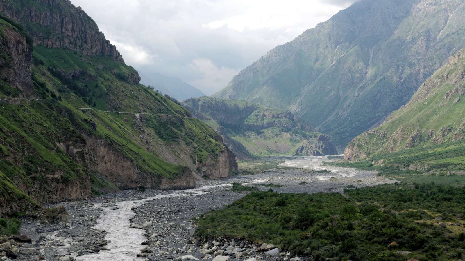 Darial Gorge - VisitSilkRoad